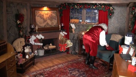 Santa Tracker 2020! Where is Santa & track what he's doing!